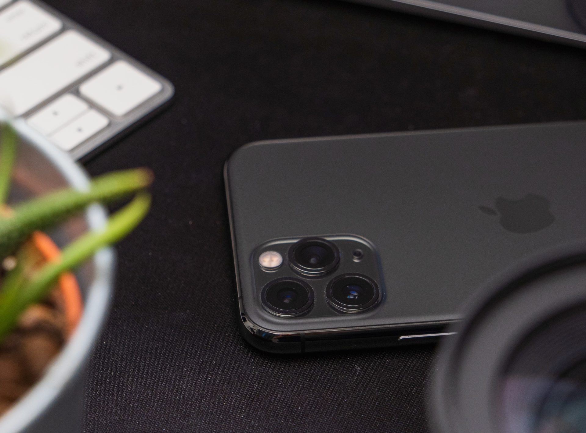 the-average-tech-guy-hHpw_TWpl5E-unsplash | 名古屋のホームページ制作なら WWG ｜ 企業のWeb制作会社